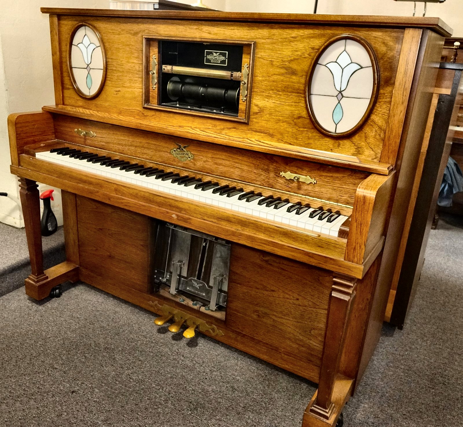 Bill Kap Piano Company "Ohio's Largest Piano Showcase"